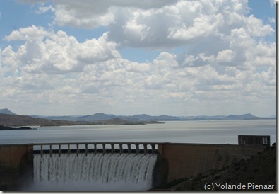 Travel Africa On A Budget: Gariep Dam/Lake Gariep: Facts and Information